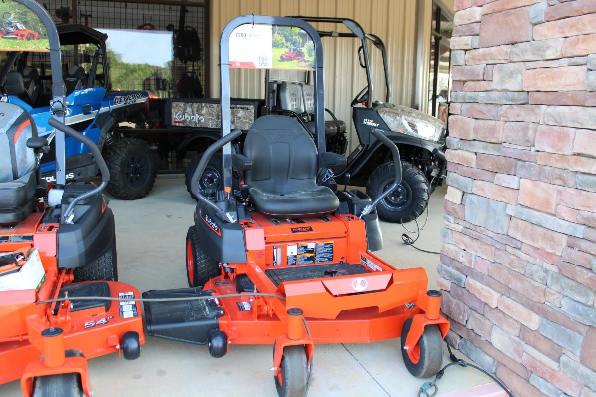 N - Kubota Z232KW-42 - (STK#0101T004713) - Perrin Farm Equipment